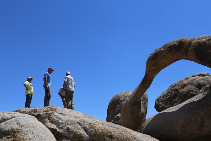 BLM Hosts Alabama Hills Hikes in January | Bureau of Land Management