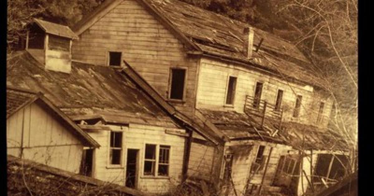 Craftsman Eric Hollenbeck is featured at Headwaters celebration event ...