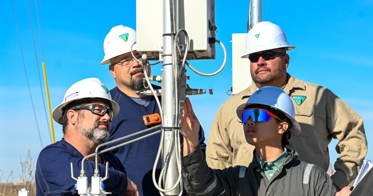 petroleum engineering workers